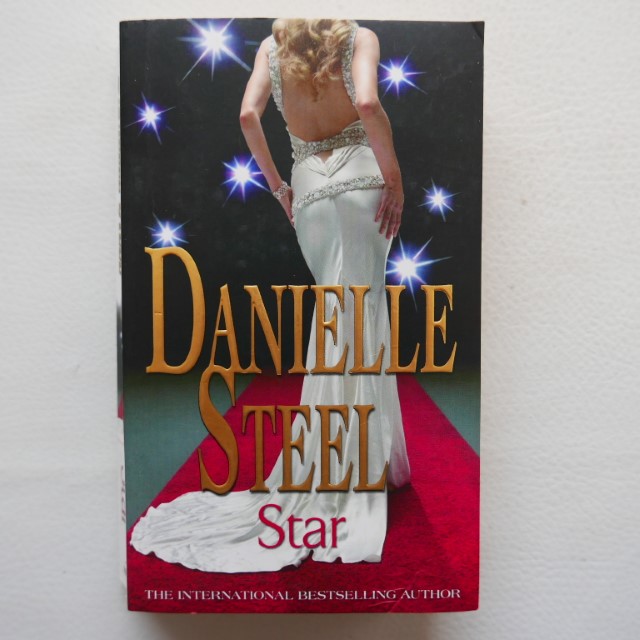 Star by Danielle Steel - The Crazy Book Inn