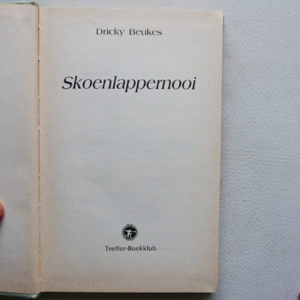 Skoenlapper deur Dricky Beukes - The Crazy Book Inn